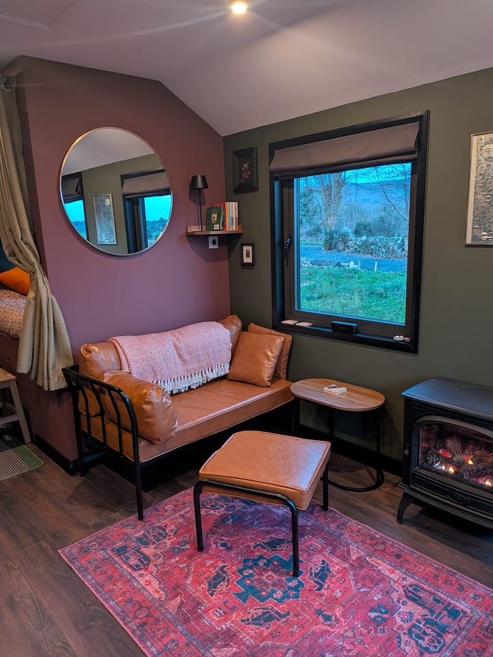 Tranquil Off-grid Cabin - Ballina