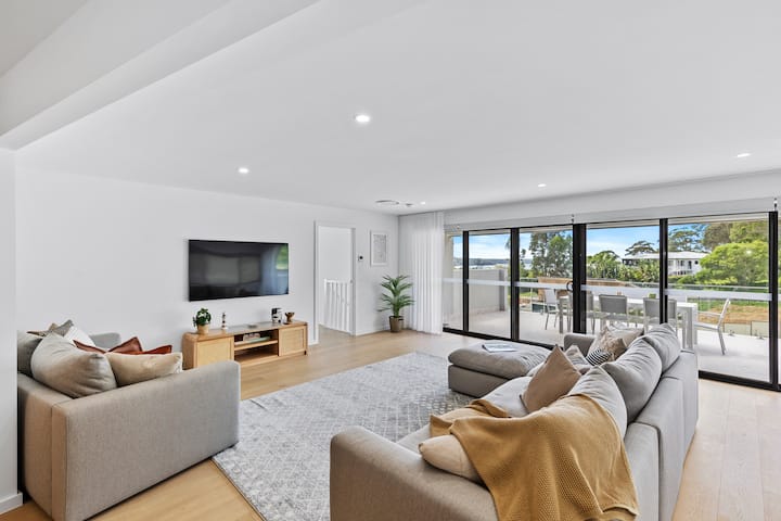 Marlie’s At Long Beach (Pet Friendly) - Batemans Bay