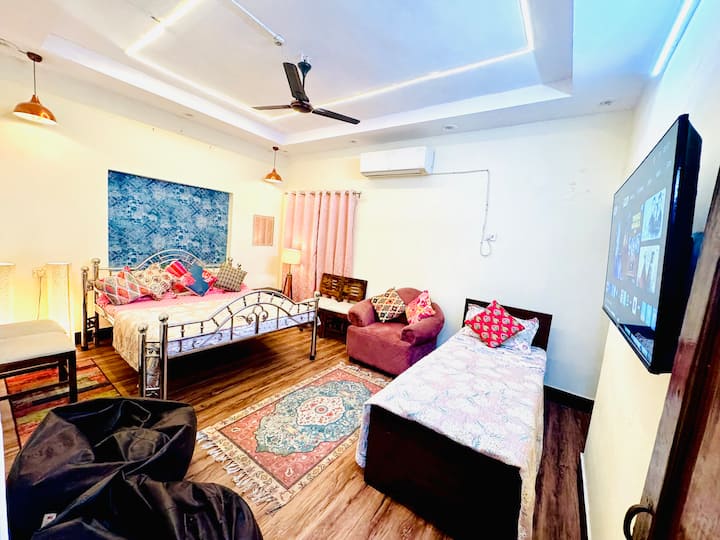 The Family Courtyard - A Boutique Villa 5 Rooms - Lucknow