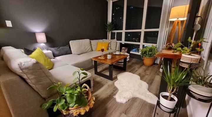 Modern & Convenient Apartment - Toronto