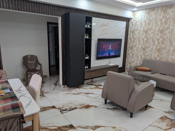 Luxurious 3 Bhk Penthouse W
A Huge Sit Out Space - Bengaluru