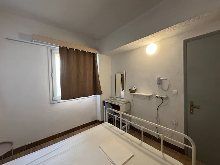 Benitses Beach Room K9 - Corfu