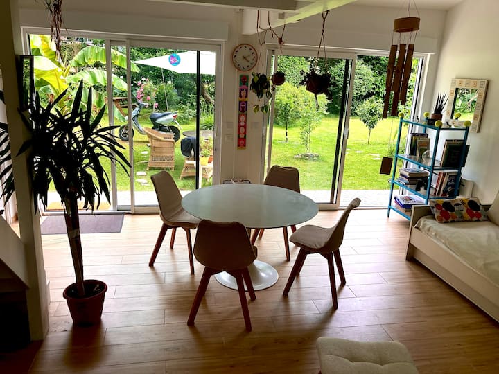 Grand Studio Lumineux Et Climatisé Avec Jardin - バイヨンヌ