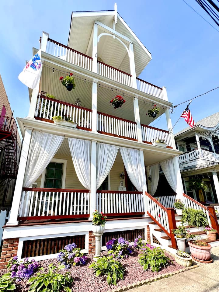 Sedna By The Sea #1
1.5 Blocks To Beach, Sleeps 4 - Belmar, NJ