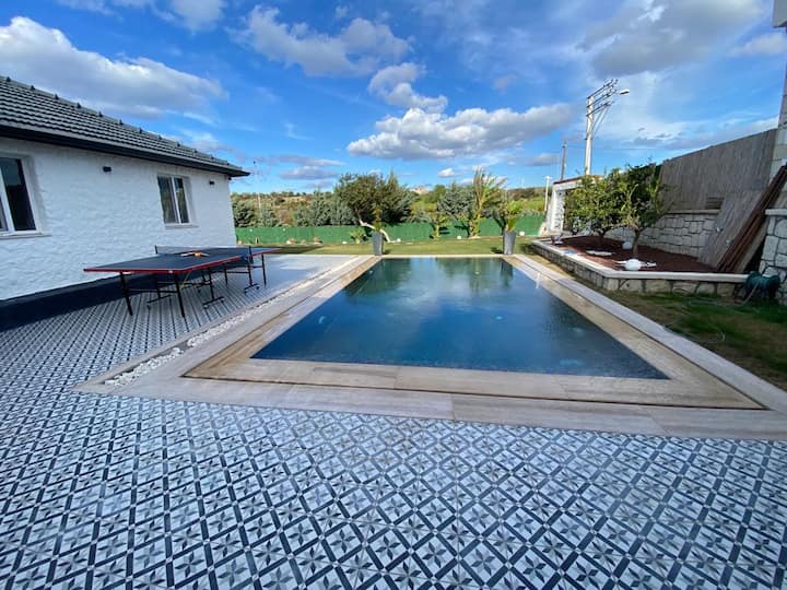 ÇEşme Müstakil Havuzlu Villa - Çeşme, Türkiye