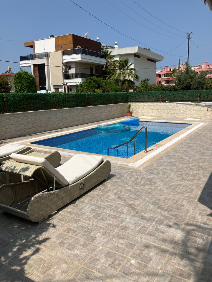 Villa Met Privézwembad - İncekum