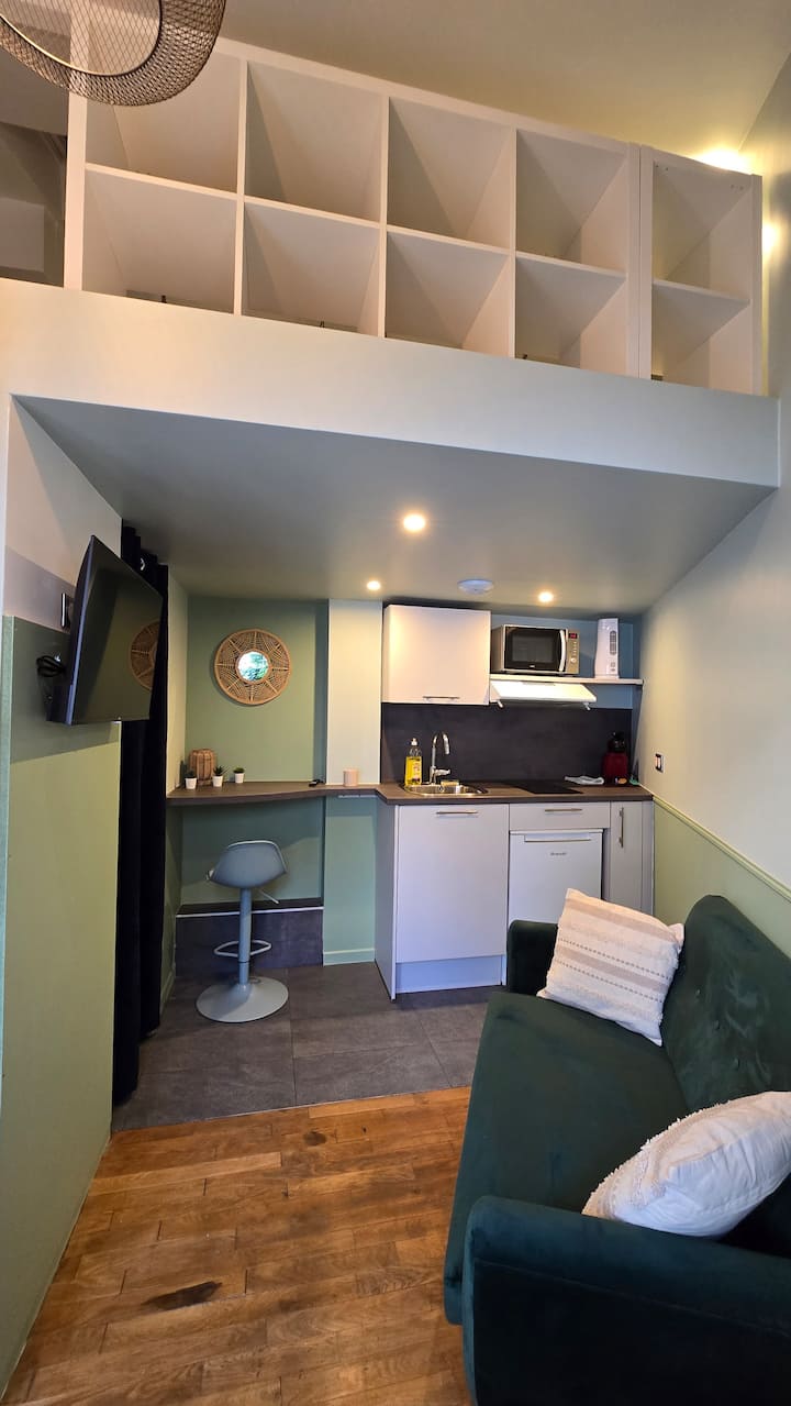 Studio Avec Chambre Et Cuisine - Issy-les-Moulineaux