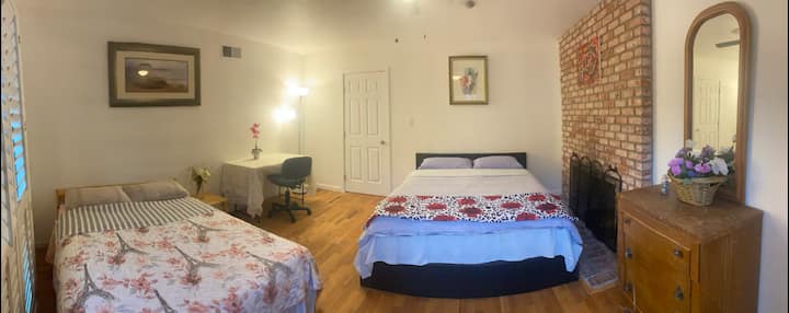 H05- Bedroom With Two Beds - San Jose, CA
