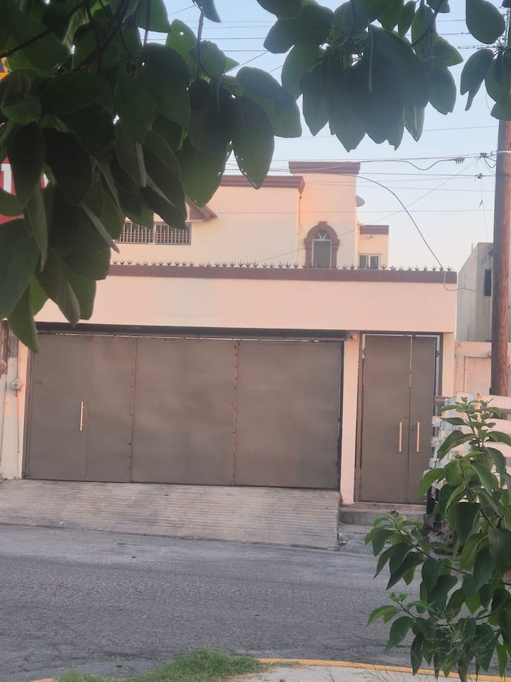 Departamento Seguro Frente Al Parque Cerca Uanl - San Nicolás de los Garza