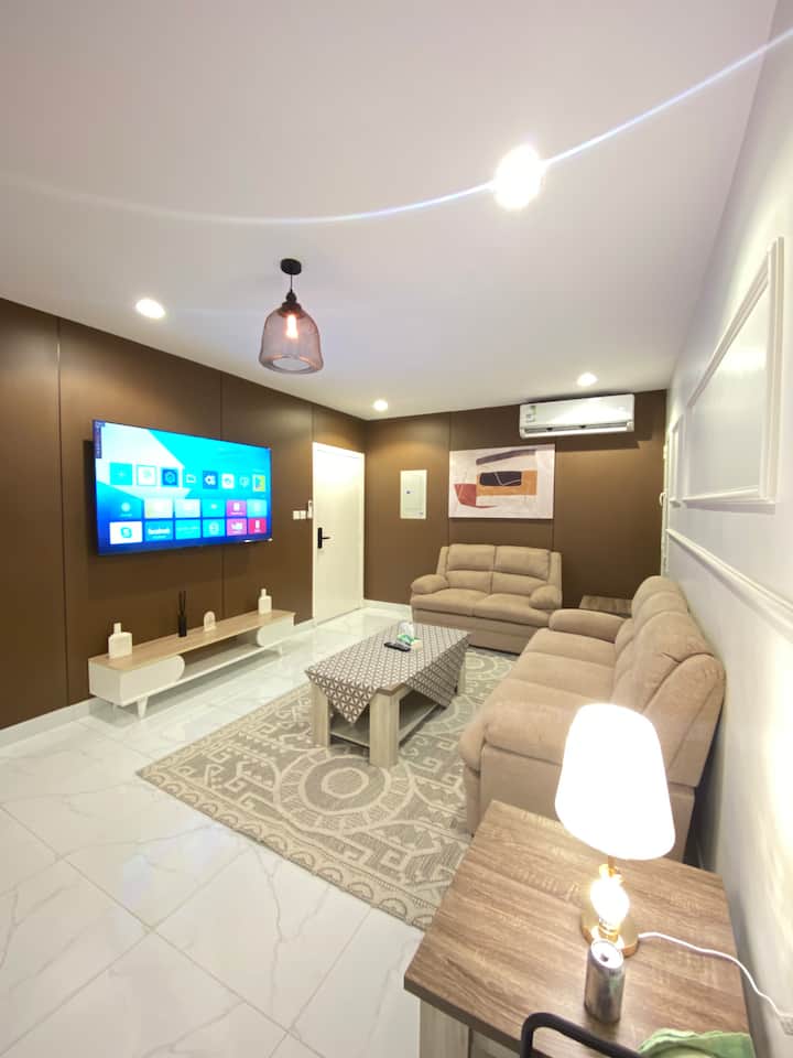 شقة أنيقة غرفتين وصالة دخول ذاتي - Dammam