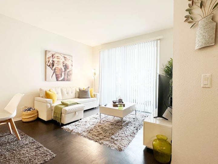 *Pool View | Jacuzzi | Venice Beach | Free Parking - Santa Monica, CA