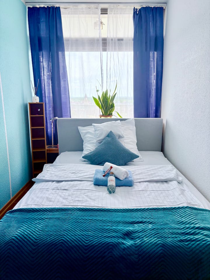 Gemütliches Helles Gastzimmer - Cologne