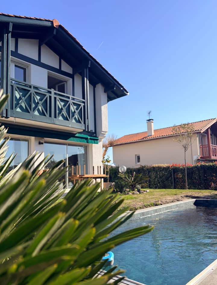 Maison Familiale Basque Avec Piscine - Biarritz