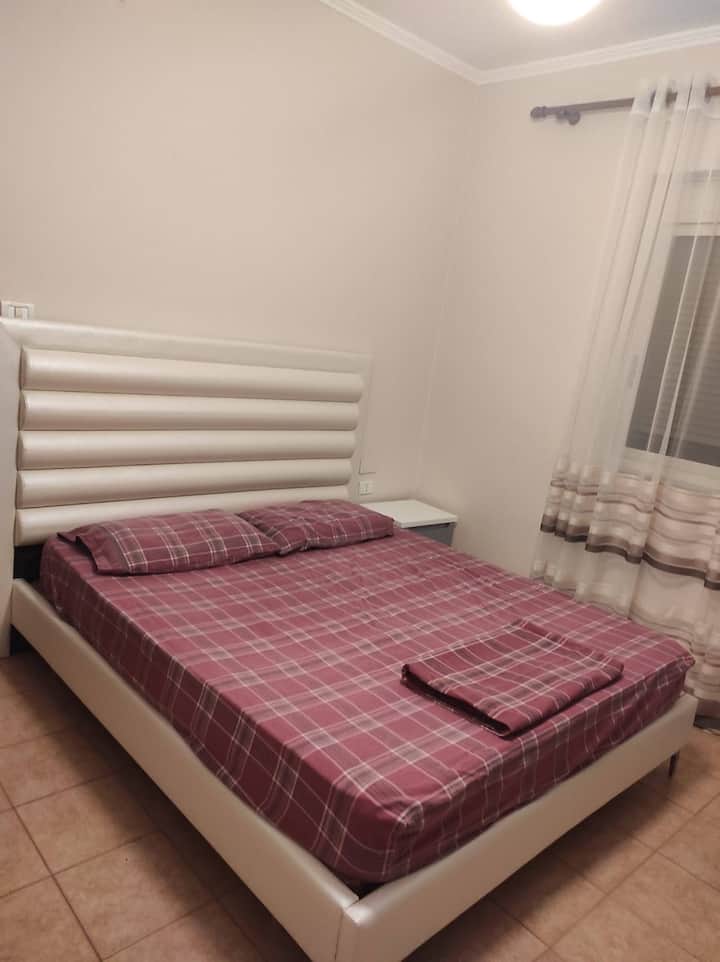 Central 2br By Kavaja Str| 5 Ppl - Tirana