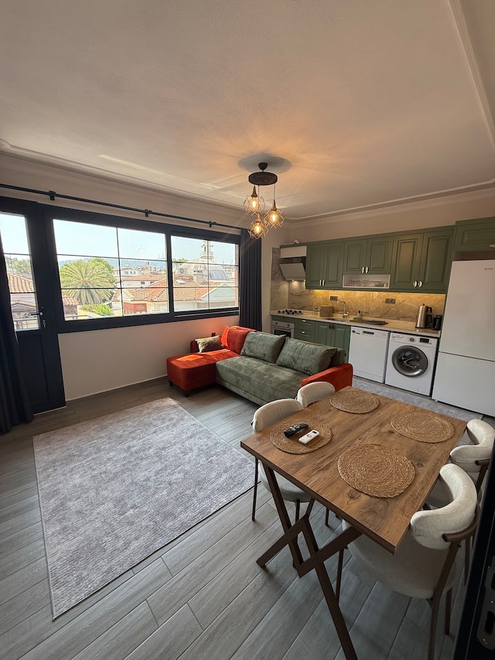 Fethiye Old Town Manzaralı Suite 1+1 Yeni Daire - Çeşme