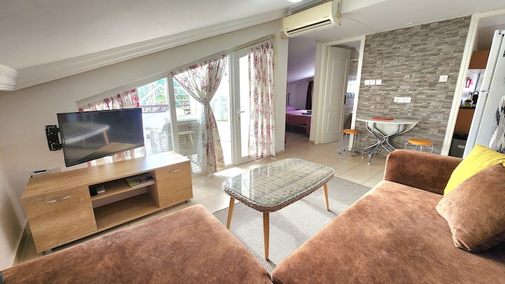 Girne Merkez Casino Ve Hoteller Yakın ÇAtı Teraslı - Girne