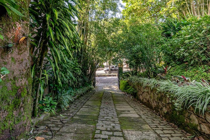 Espaço Completo Para Diária (Só Diária) - Rio de Janeiro