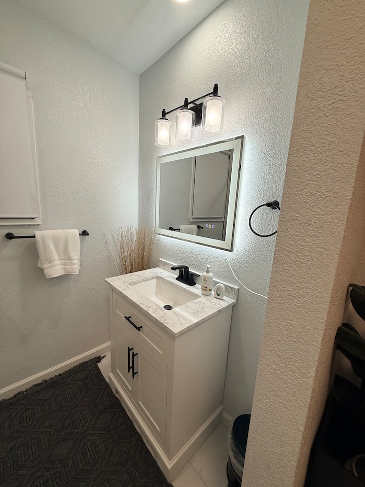 Upland Hideaway – Private Yard & Updated Bathroom - Rancho Cucamonga, CA