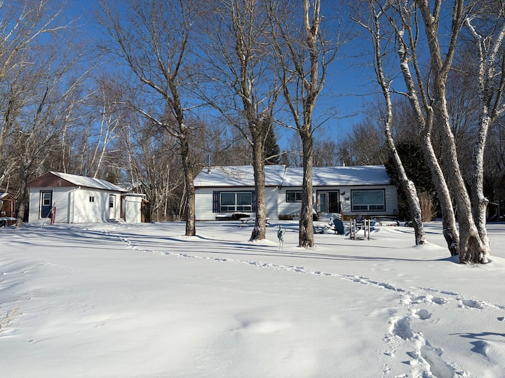 Muskoka North -  Beachfront Home In Sundridge - Ontario 60