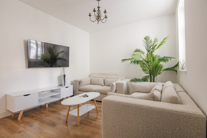 Luxury 3br | Sleeps 8 | Ps5 | O2 - ウーリッジ