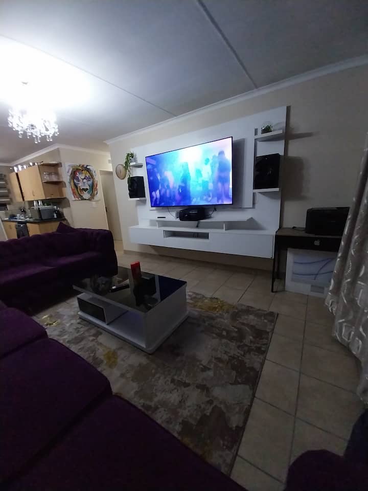 Lubsman Apartments - Centurion