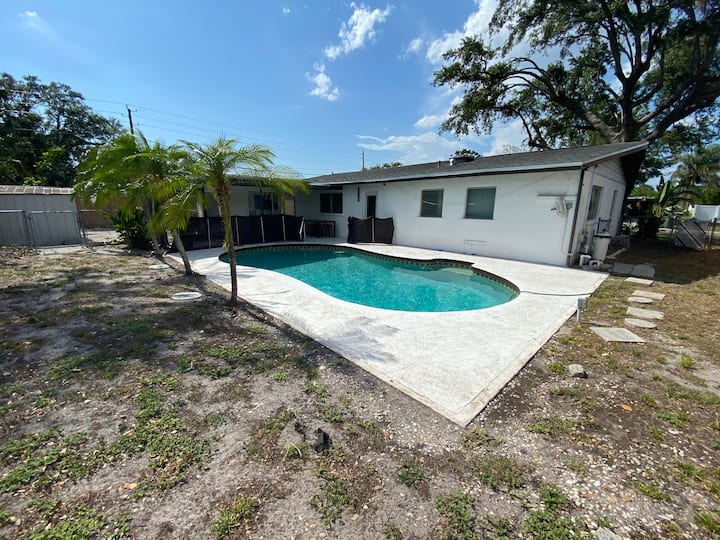 Cozy Master Suite – 1 Bed/1 Bath In Shared House - Bradenton, FL
