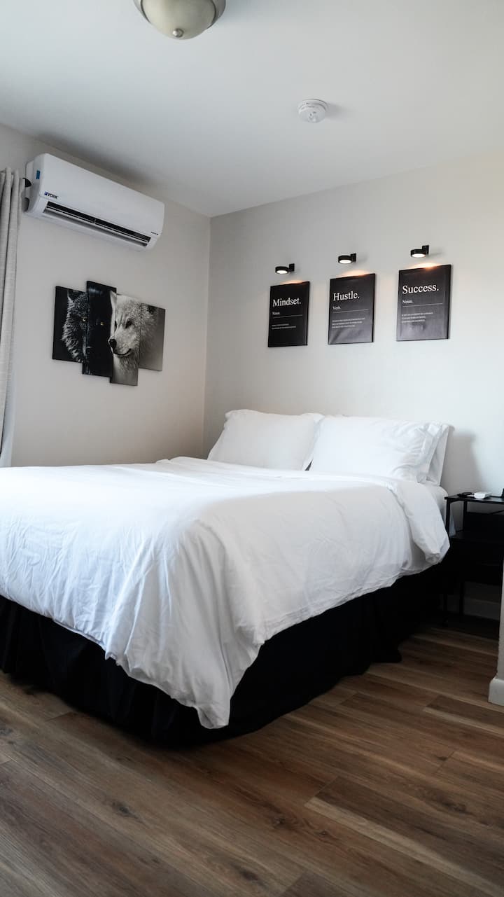 2br Duplex | Near Airport, Ft Bliss, Utep & Dntown - El Paso, TX