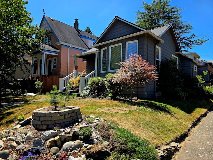 Top Of Queen Anne. Walk To Everything You May Want - Washington Park - Seattle