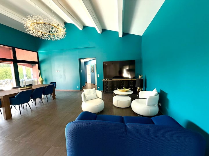 Villa De Plain-pied Avec Piscine - Sanary-sur-Mer