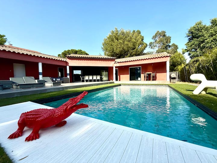 Villa De Plain-pied Avec Piscine - La Seyne-sur-Mer