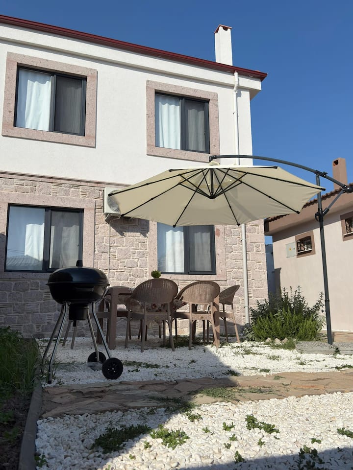 Akova Ev Pansiyon - Taş Ev 1 - Ayvalık