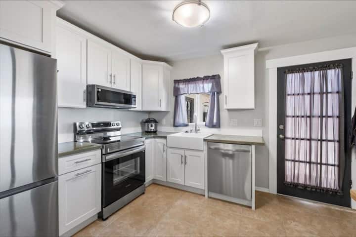 Cozy Corner • Phx/sky Harbor & Downtown • Pet Park - Phoenix, AZ