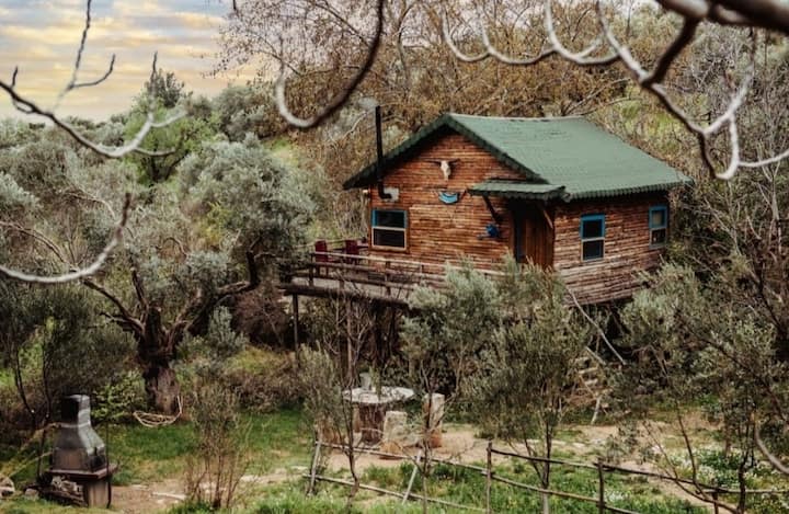 Kemalpaşa Ağaç Ev/şömine/netflix/klima/mangal/wifi - Buca