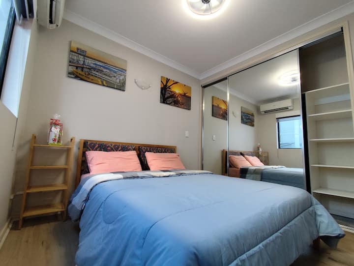 For Location Lovers Room Number 2 - Spring Hill