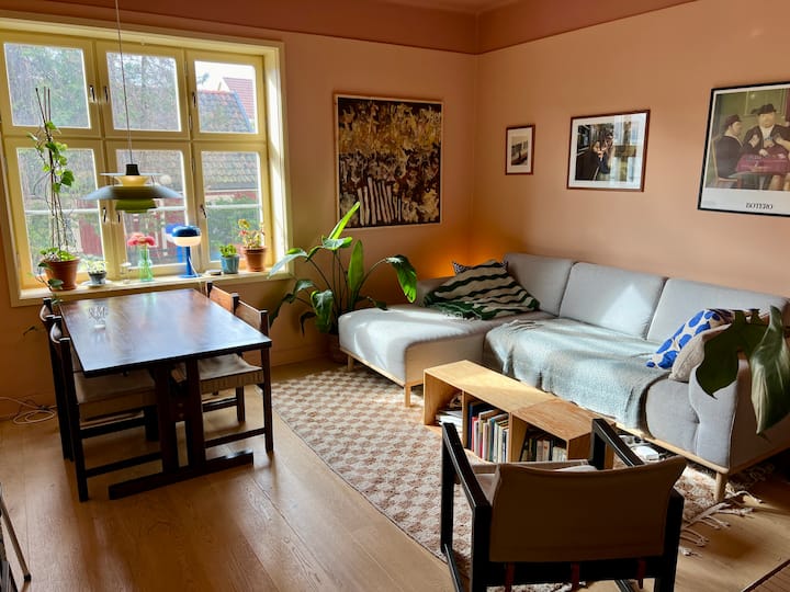 Fargerik Leilighet I Hjertet Av Torshov - Oslo