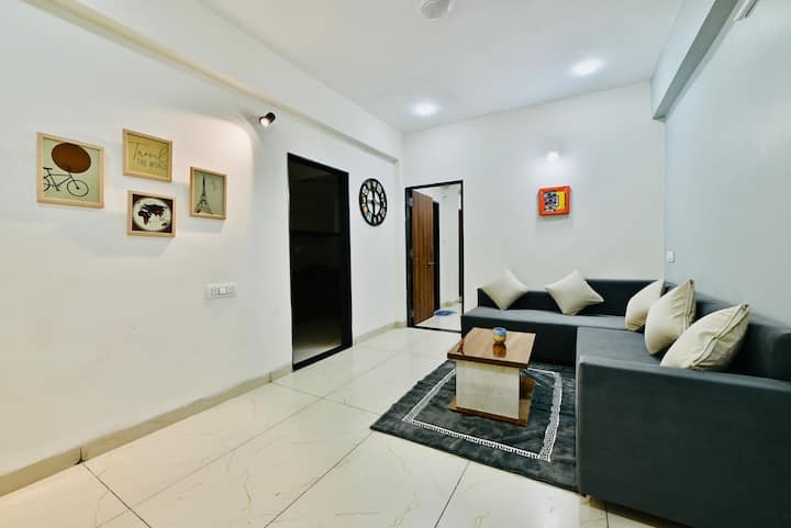 Gharbar- 2bhk In City Center - 인도르