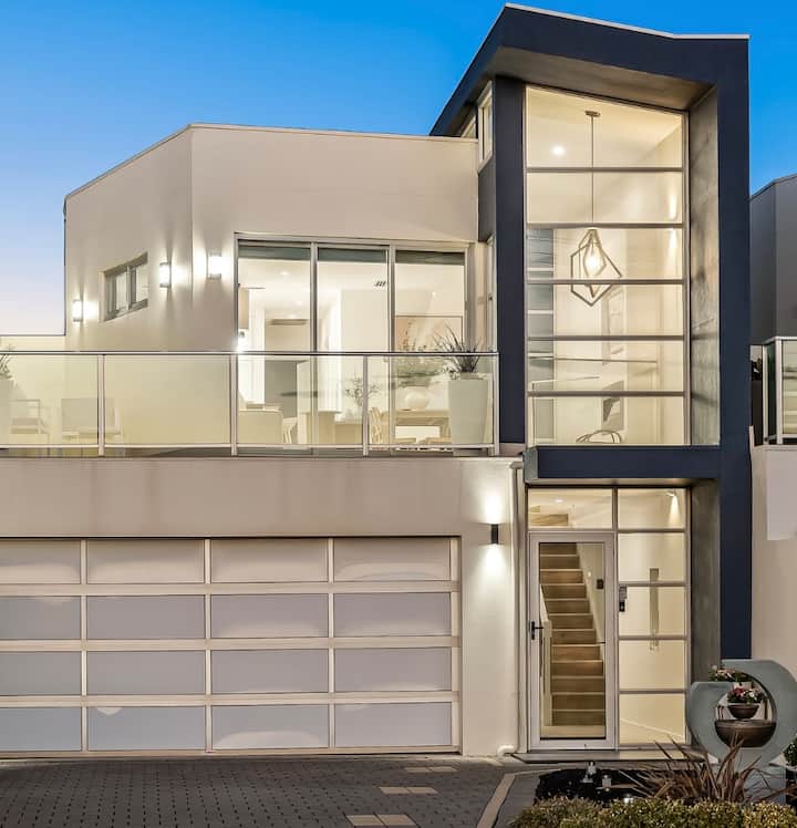 Aqua ~Beachfront Luxury ~ Spa ~ Fire Pit ~ Sunsets - McLaren Vale