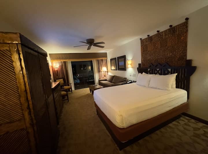 The Curated Corner At Chantelle’s Cozy Chalet - Pocatello, ID