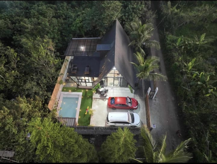 Private Acabin With Own Pool - Tagaytay