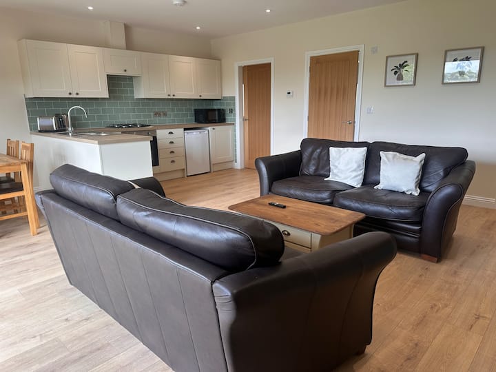 Luxury Lakeside Lodge - Louth