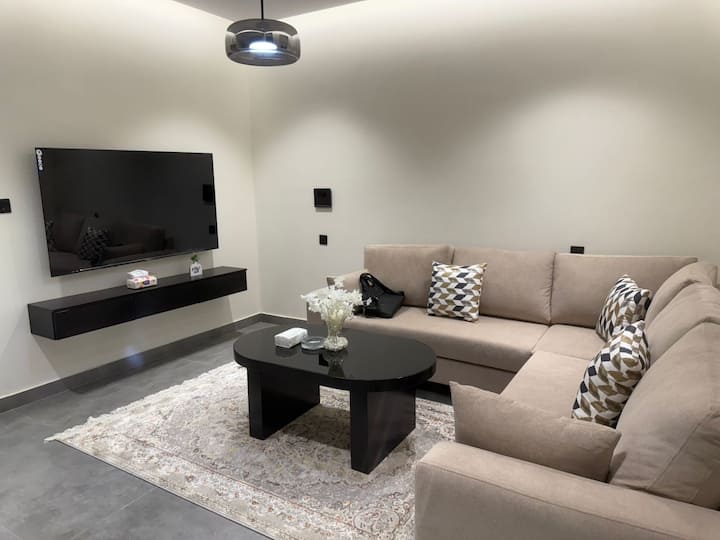Family Stay 8 Min To Airport - Jeddah