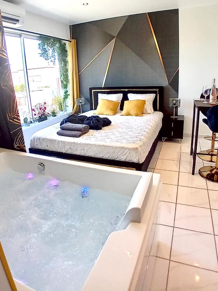 Luxury Beach Room - Frontignan