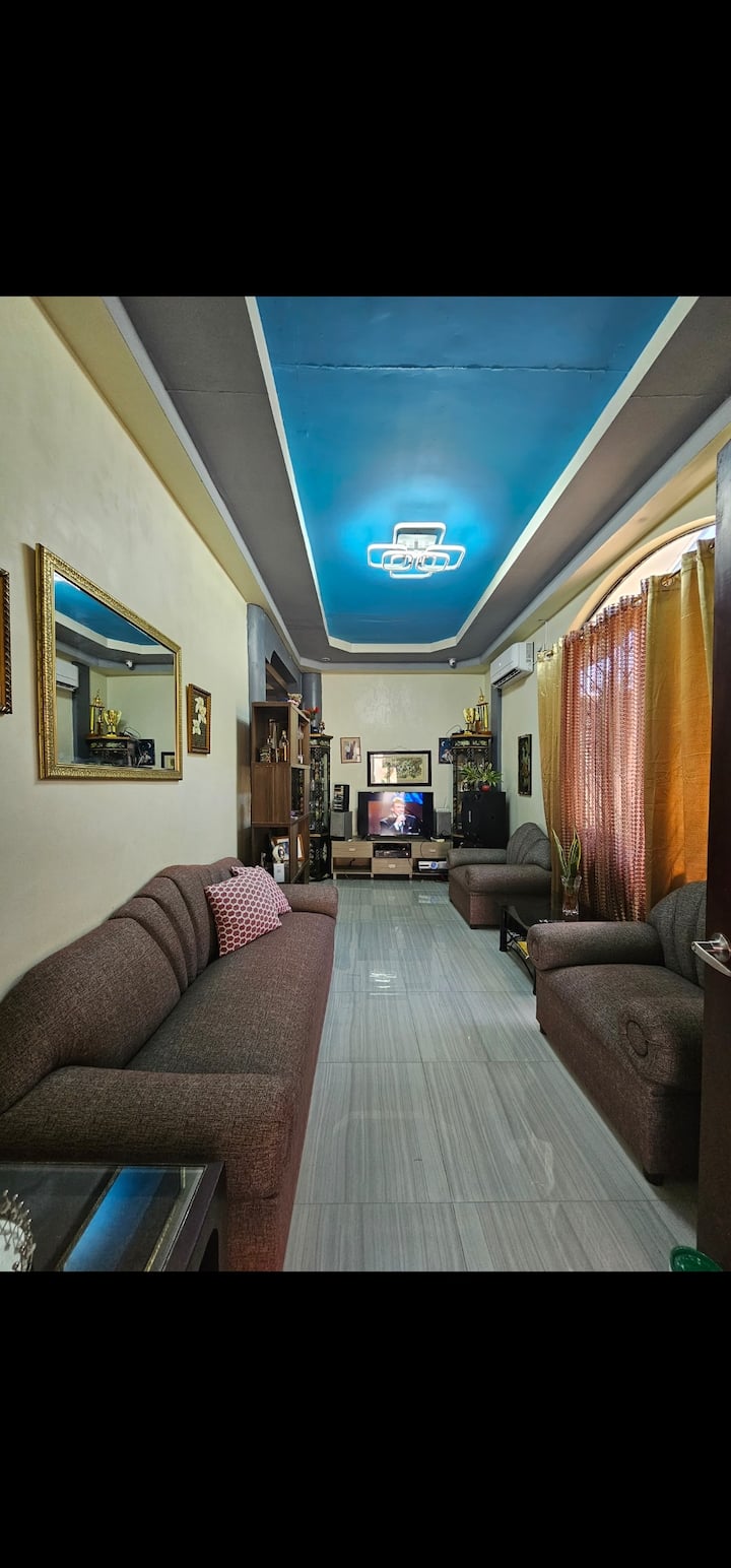 Entire House Is Yours - Escalante City