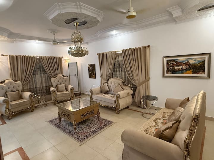 The 4-bedroom Retreat In Dha - Karachi