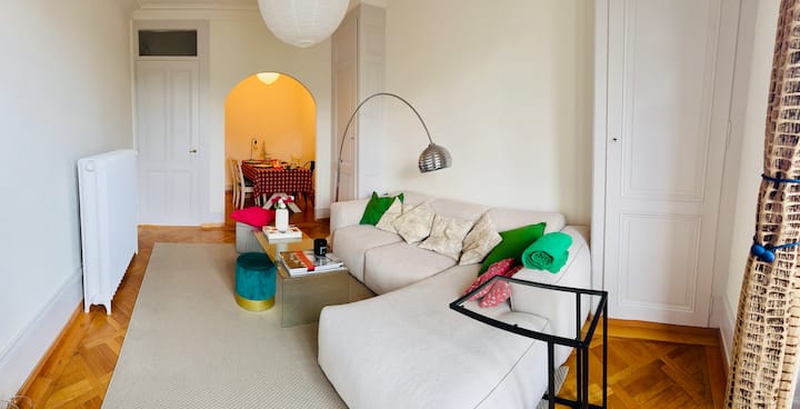 Cosy And Quiet 1bd Eaux-vives - Genewa