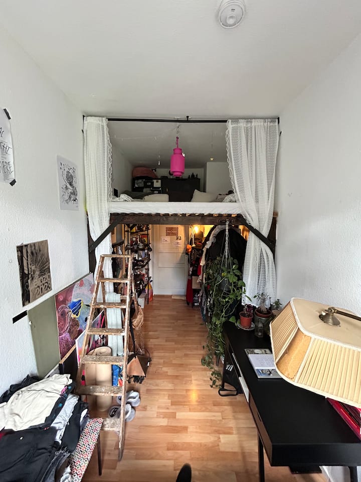Cozy Flinta Wg Bei Eisi - Leipzig