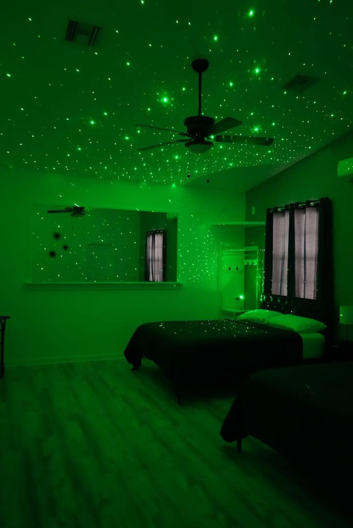 Relaxing Getaway, Just 3 Min From Busch Garden - Tampa, FL