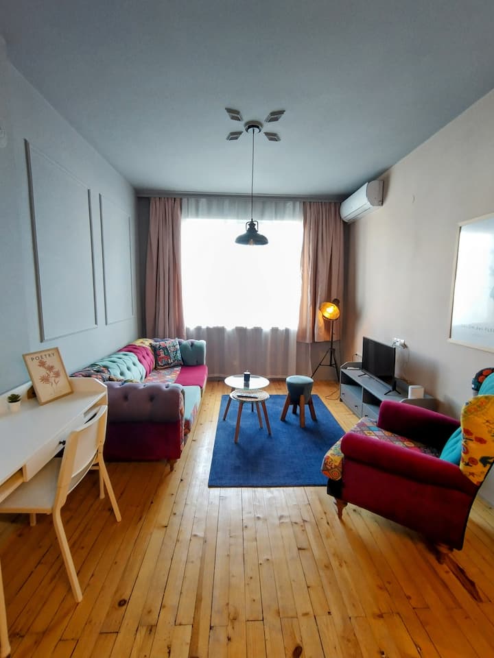 Moon House Pink - Sofia