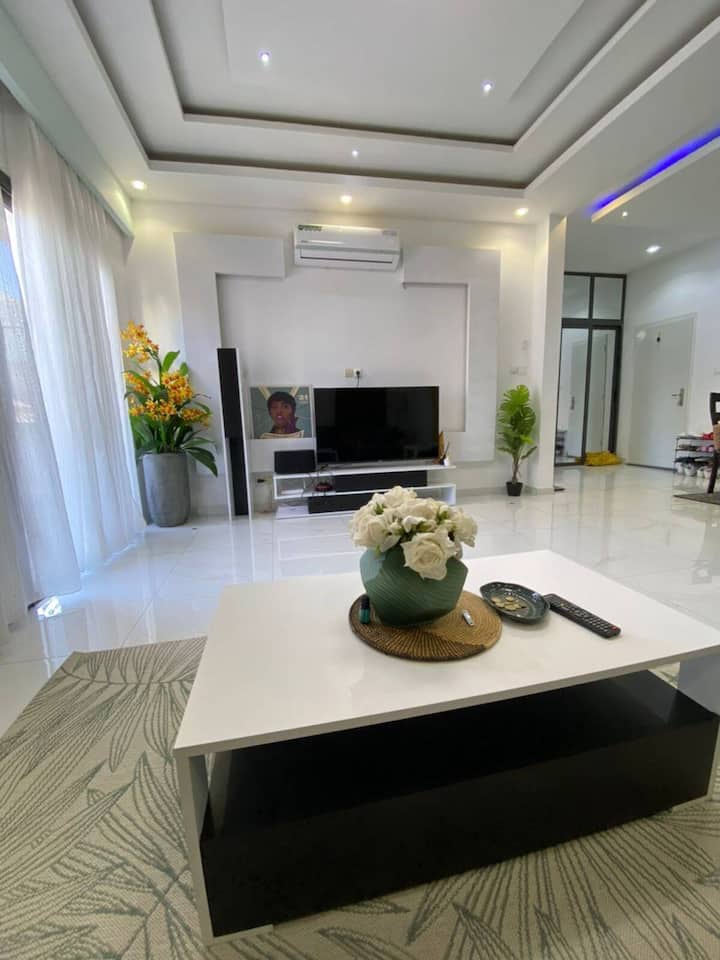 Appartement Coeur De Dakar Moderne Avec Piscine - Dakar