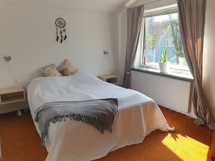 Cozy Apt In 50s Villa 10 Min Tram Ride To City - Gotemburgo